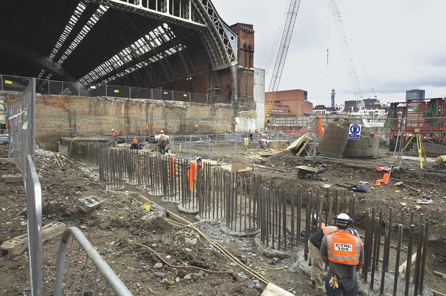 Versatile nVent LENTON Couplers Speed Up the Piling Process on the CTRL ...